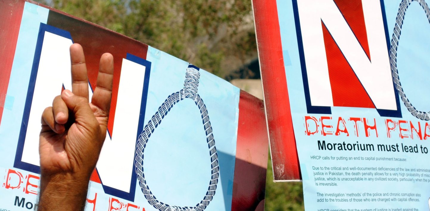 Thousands at risk of execution after Pakistan’s ‘shameful retreat to ...