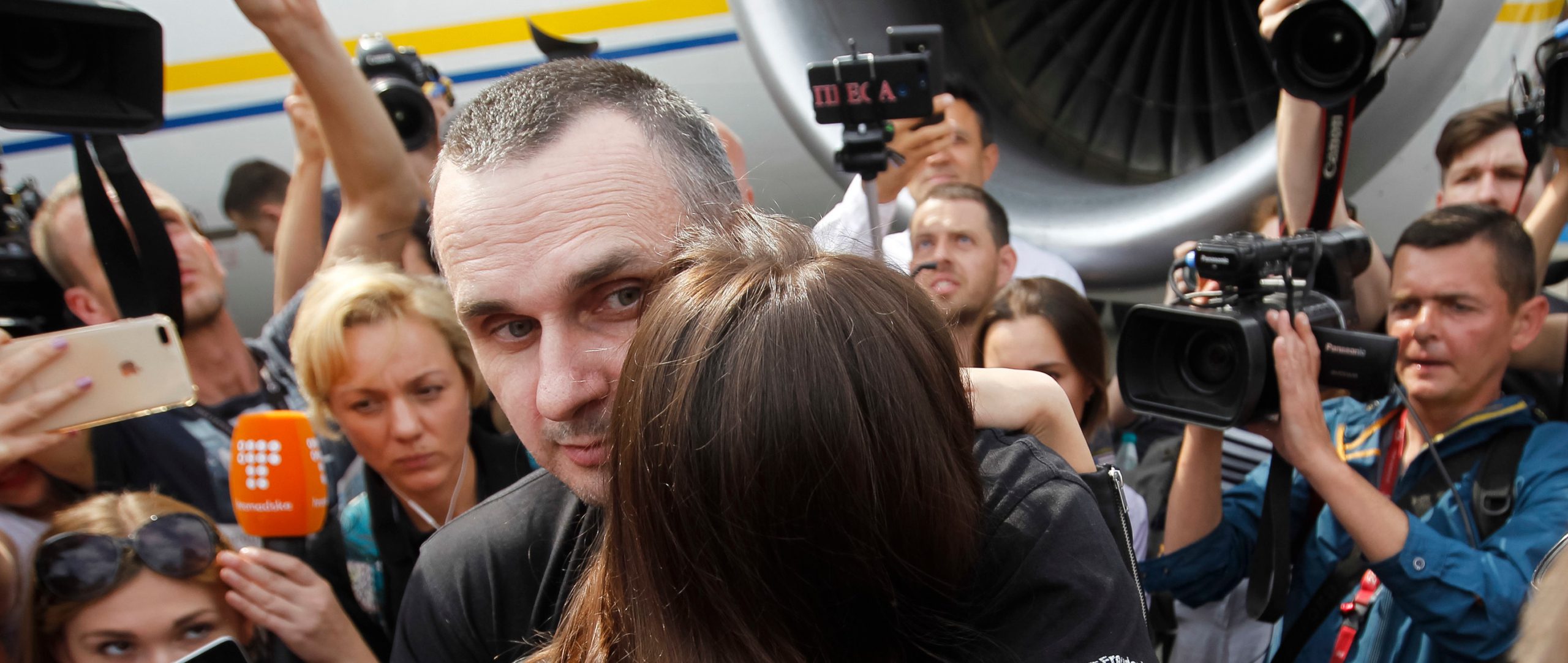 Oleg Sentsov thanks activists from Amnesty International for their ...