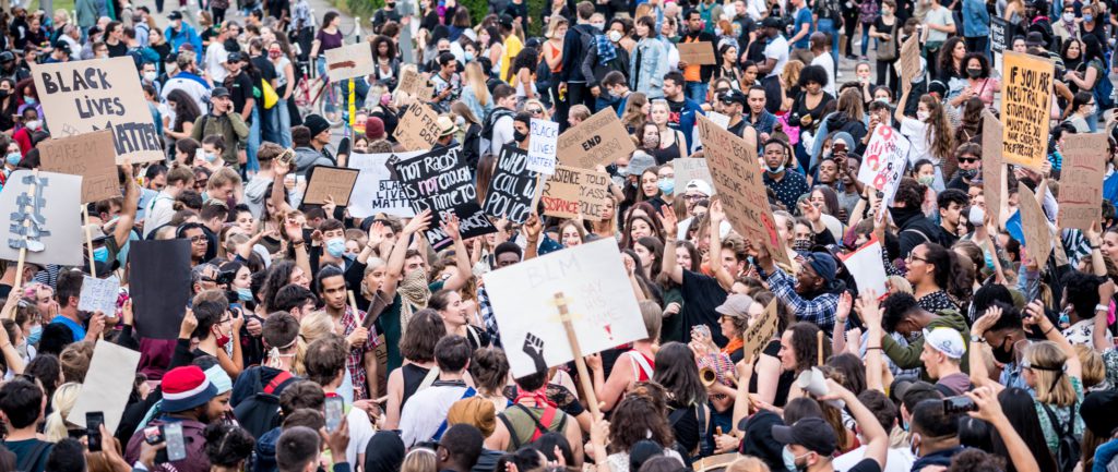 Tactics to secure your smartphone before joining a protest - Amnesty ...