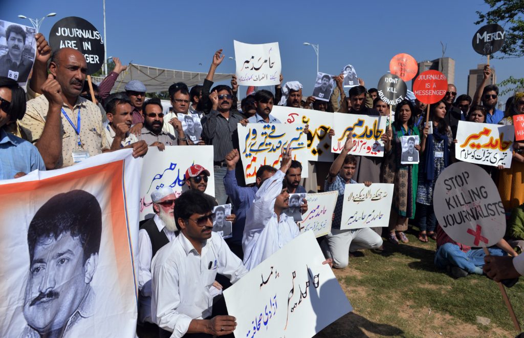Pakistan: Journalists and activists under threat - Amnesty International