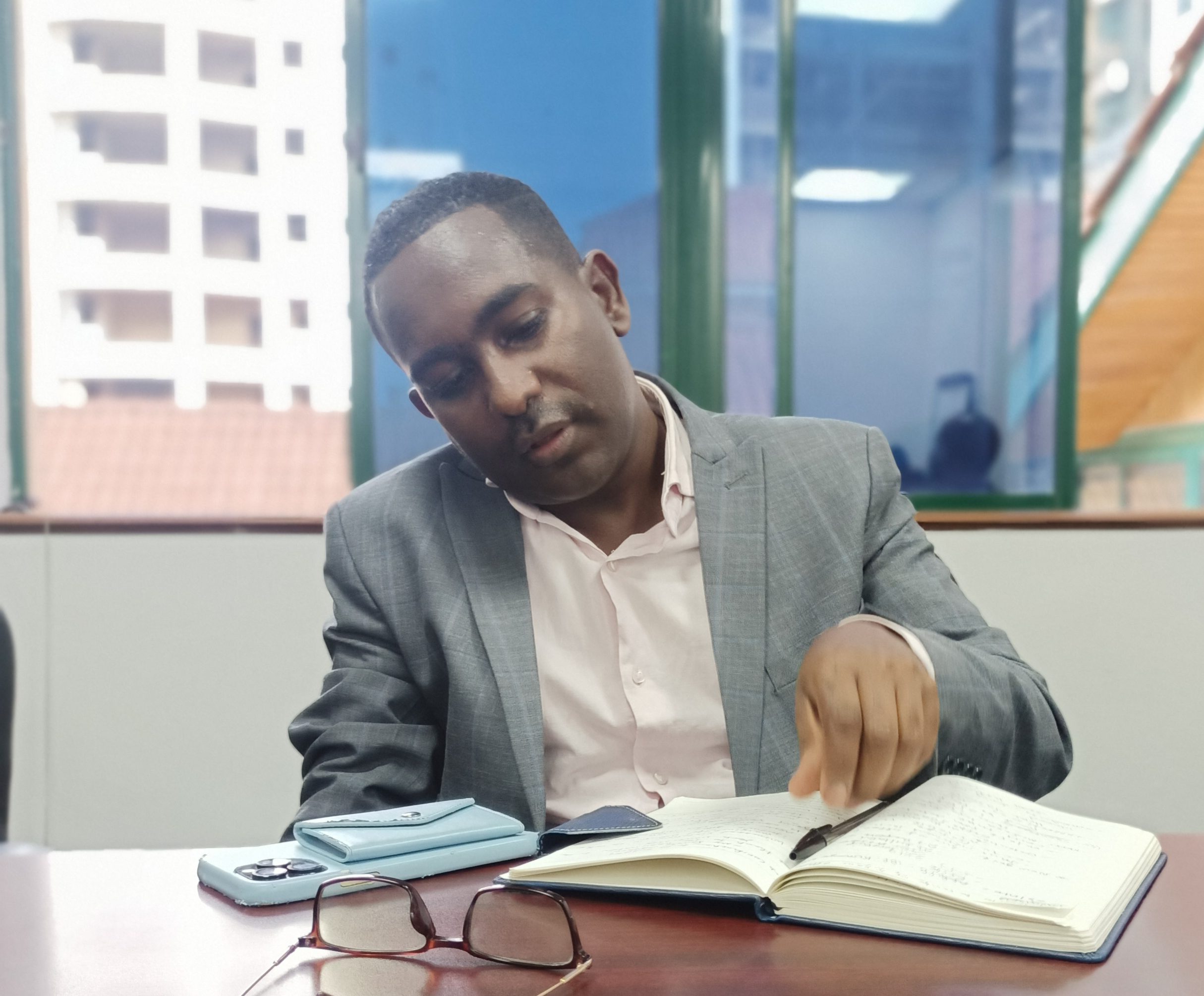 Abdalle Mumin: A human rights activist and giant of Somali journalism - Amnesty International