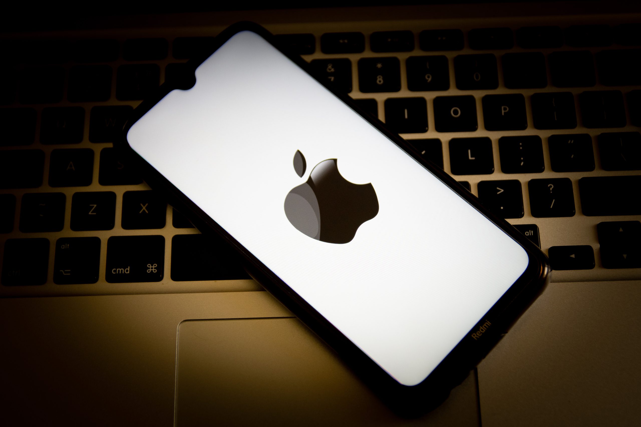 Apple threat notifications: What they mean and what you can do ...