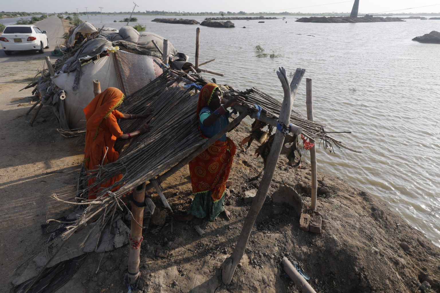 Pakistan: Climate disasters increasing risks of death and disease ...