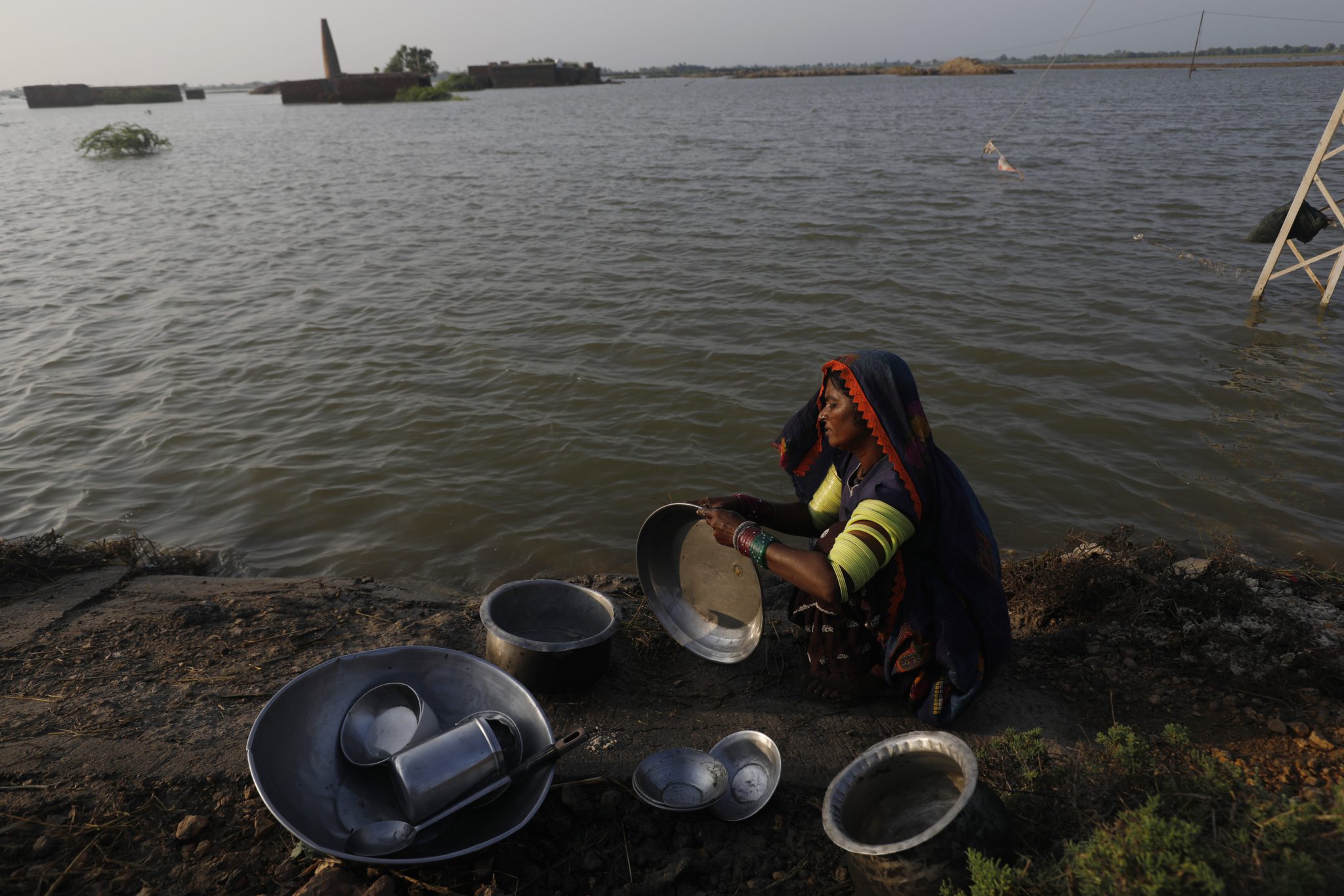Climate change's unequal impacts in Pakistan - Amnesty International