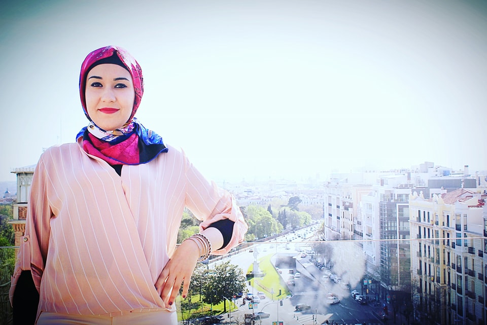 Rencontre avec Ikram, éducatrice aux droits humains. Un parcours riche ...